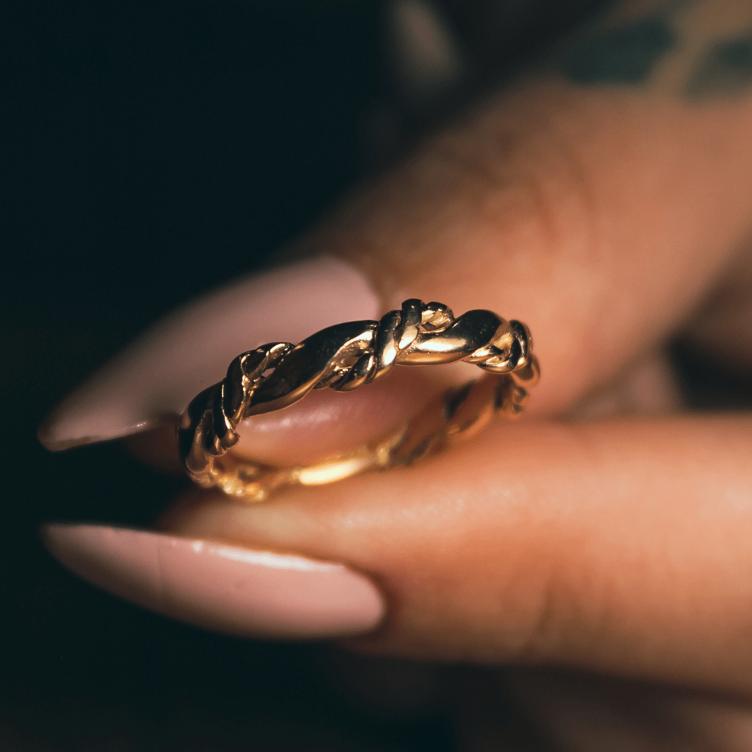 PAR DE ALIANÇAS NORDIC ROPE NOIVADO CASAMENTO OURO AMARELO 10K - Maktub ...